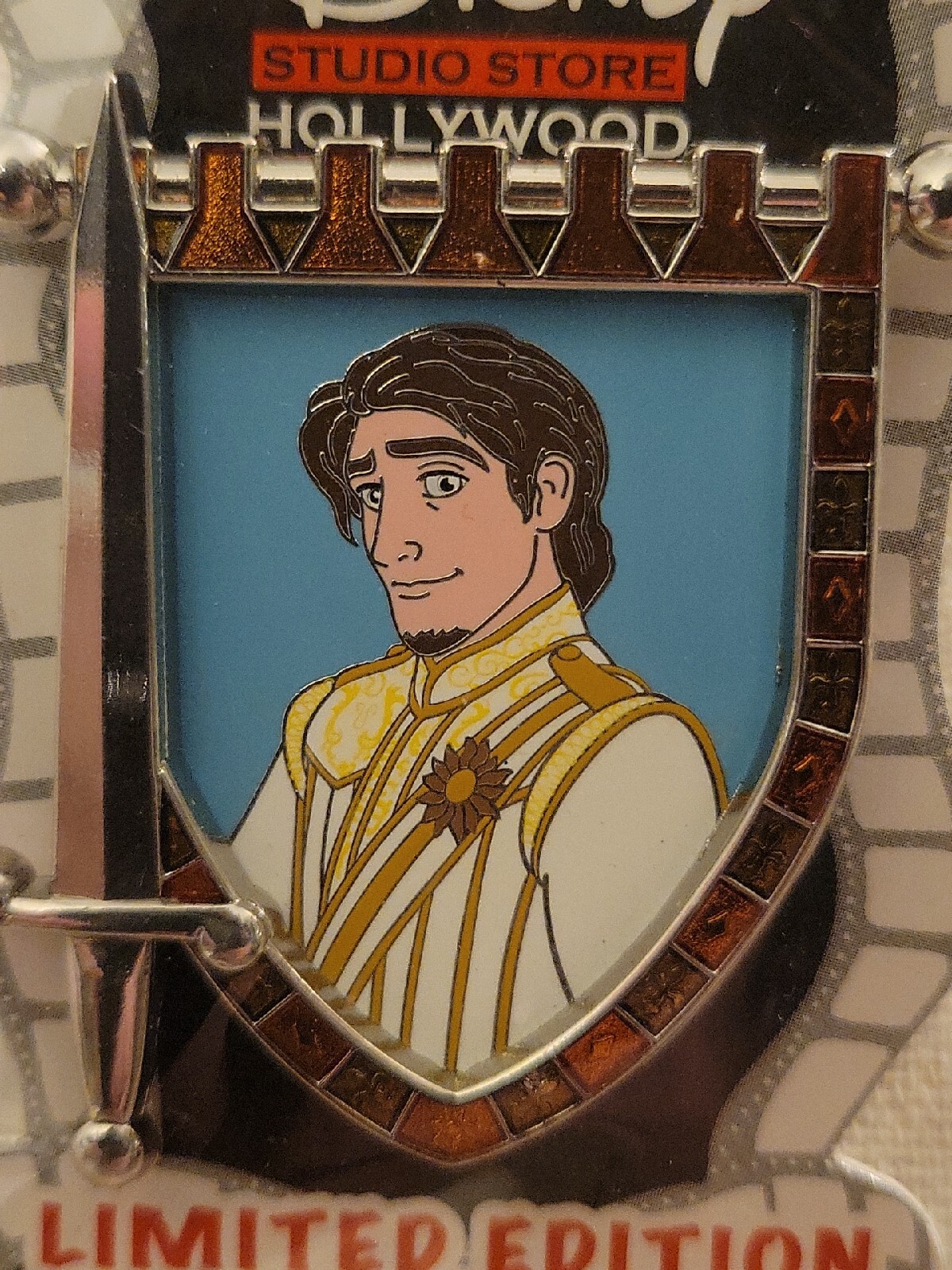 DSSH DSF Flynn Rider Hero & Sword Tangled Pin LE 400 | eBay