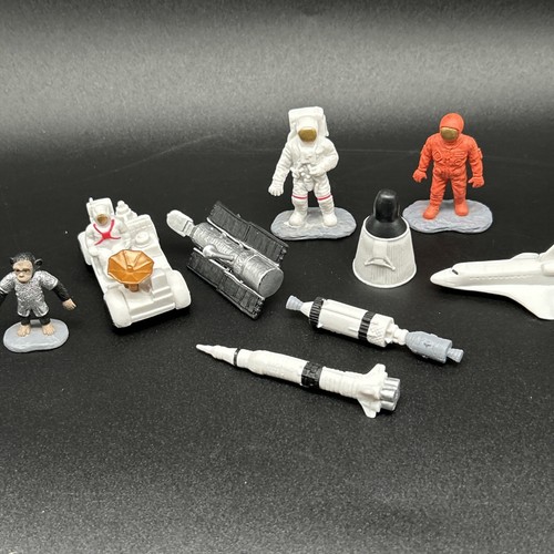 Space Toy Lot Astronauts Moon Landing Rockets Figures BBCP Science STEM ...