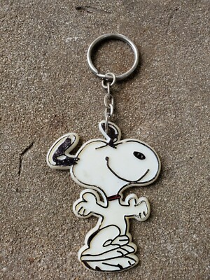 Vintage 1958 Black & White Aviva Peanuts Snoopy Hand-crafted Key Ring ...