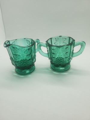 Vintage Fenton Cream & Sugar Set Grapes and Leaves Green Glass Creamers ...