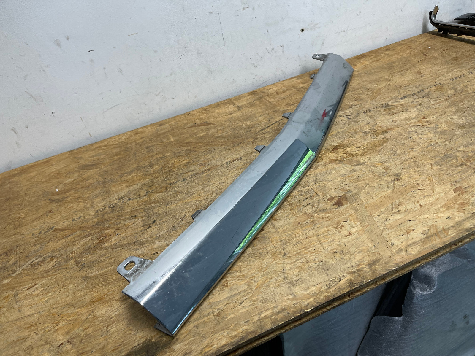 Mercedes C W205 AMG Vorne Stoßstange Rand Blende Abdeckung Chrom ...