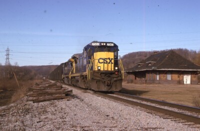 CSX 7563 Railroad Train Locomotive W PITTSBURG PA Original 1997 Photo ...