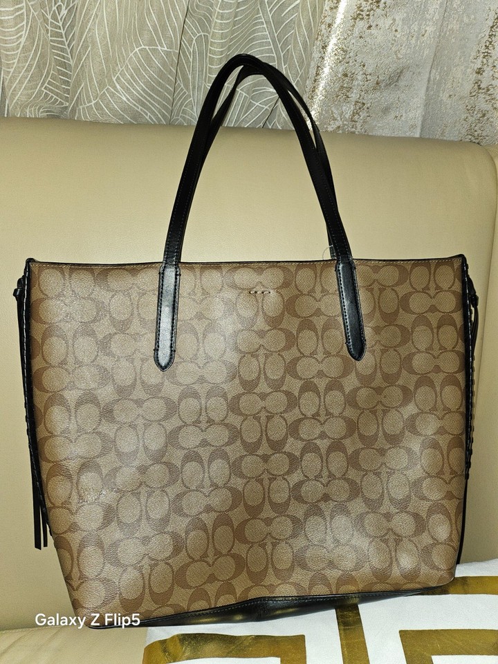 Coach Chelsea Champlain Tote With Bag Charm Signature with Black Trim ...