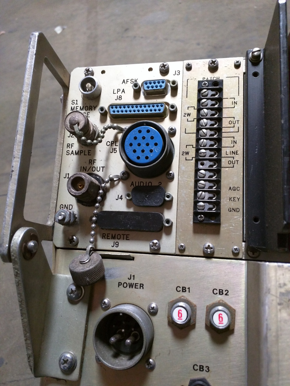 Harris RF-350/RT-1446/URC Transceiver for parts/repair got broken ...