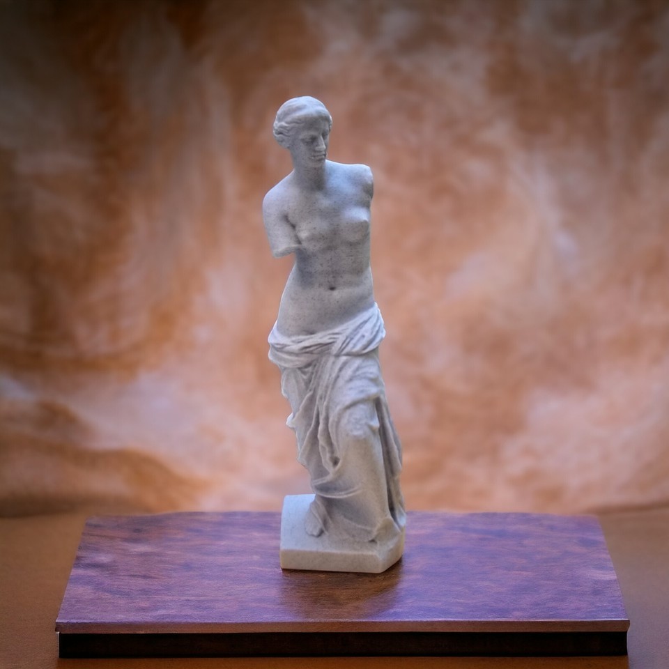 Venus de Milo Statue - Greek Roman Mythology Goddess Aphrodite ...