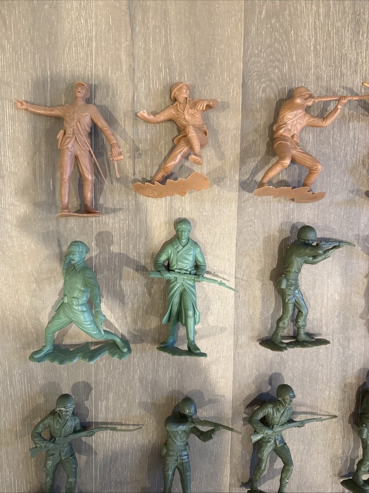 LOT OF VINTAGE 1964 LOUIS MARX & CO. COWBOYS KNIGHT & INDIANS 6 ...