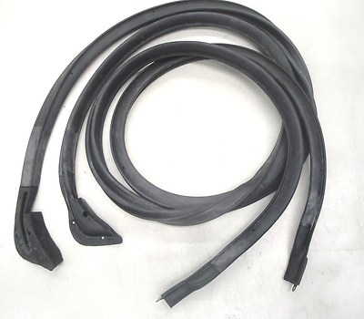 77 78 79 1977 1978 1979 FORD TORINO 2-D RANCHERO ROOF RAIL SEALS NEW ...