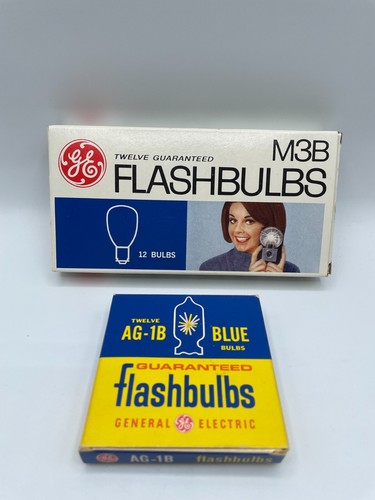 12 Vintage AG-1B GE Blue Flashbulbs in Original Box General Electric ...