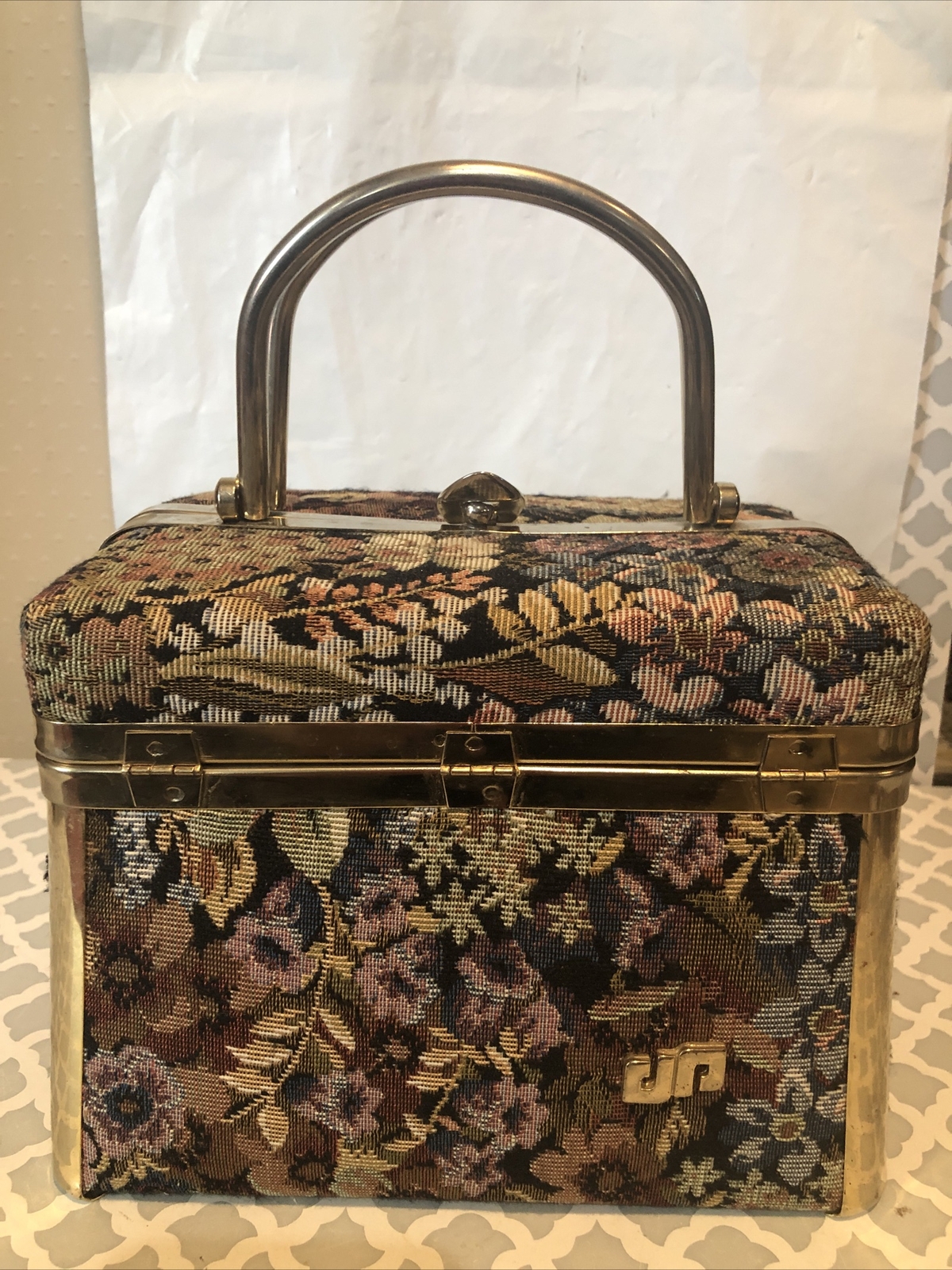 Pier Giorgio Italy Vintage Tapestry Covered Box Purse- | eBay