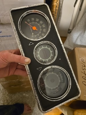 1969-1973 CHEVROLET GMC VAN SPEEDOMETER CLUSTER W/GAUGES & BEZEL ORIG 0 ...