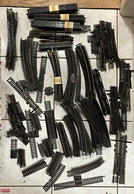 100 + Atlas HO Scale Straight and Curved Model Train Track Bridge ...