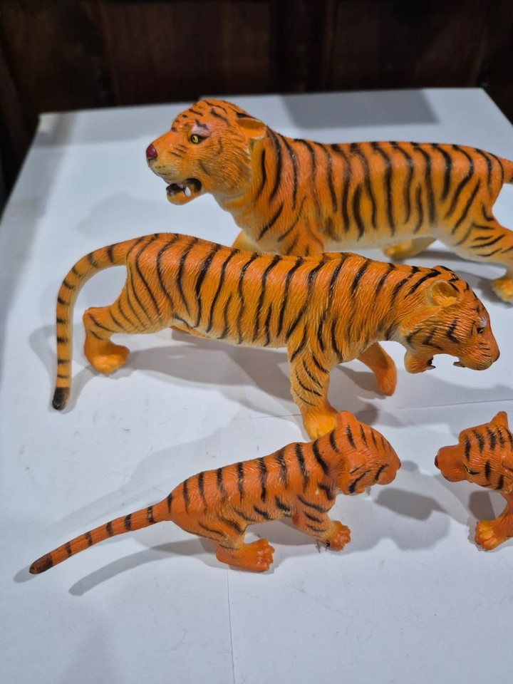 Lot Of 4 Vintage Tiger Family AAA Toy Models Heavy Rubber Figures B2 | eBay