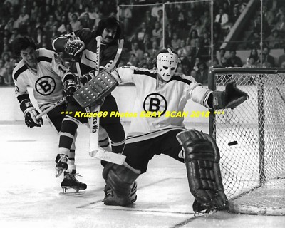 GILLES GILBERT Defends NET 8x10 Photo BOSTON BRUINS Star GOALIE 1973-80 ...