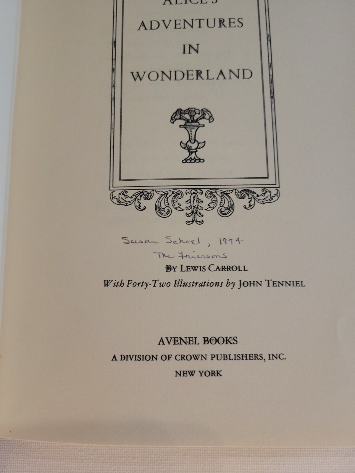 Alice's Adventures in Wonderland Avenel Books Crown Publishers ...