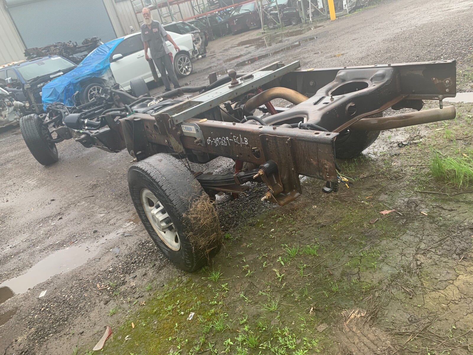 2005 Ext Cab Short Bed 2WD Rolling Chassis Frame Chevy GMC 2500HD 3.73 ...