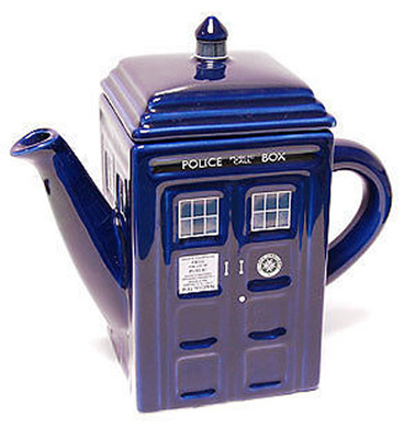 NEW Dr Who TARDIS Ceramic Teapot Tea Pot 750ml - 11th Doctor Matt Smith ...