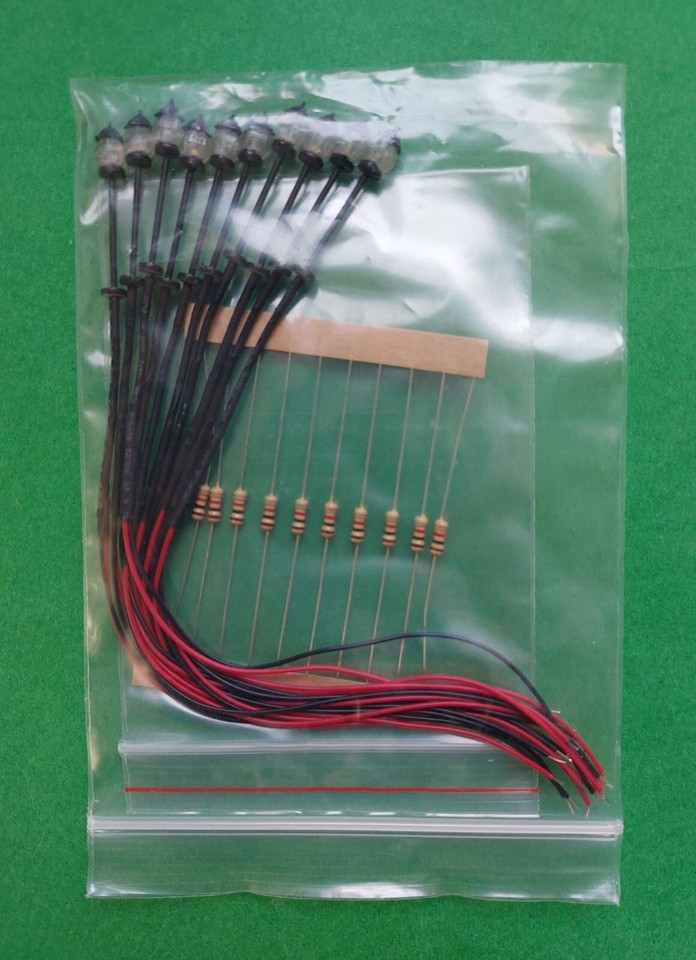 Y1-17 1:300 10pcs Scale Model Lights Train Railway Layout LED Lamppost ...