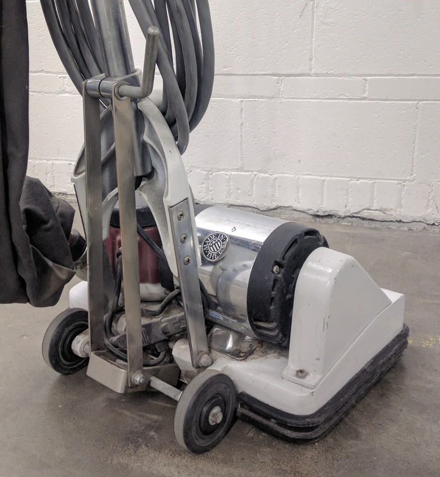 Minuteman CC-3 C25120-12 carpet pile lifter dry carpet cleaner pile ...