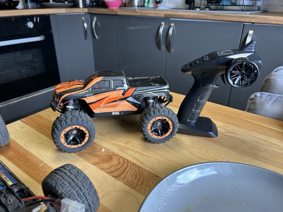 1/16th Scale Ready To Run Electric Powered 4WD Race Truck (The Tracer ...
