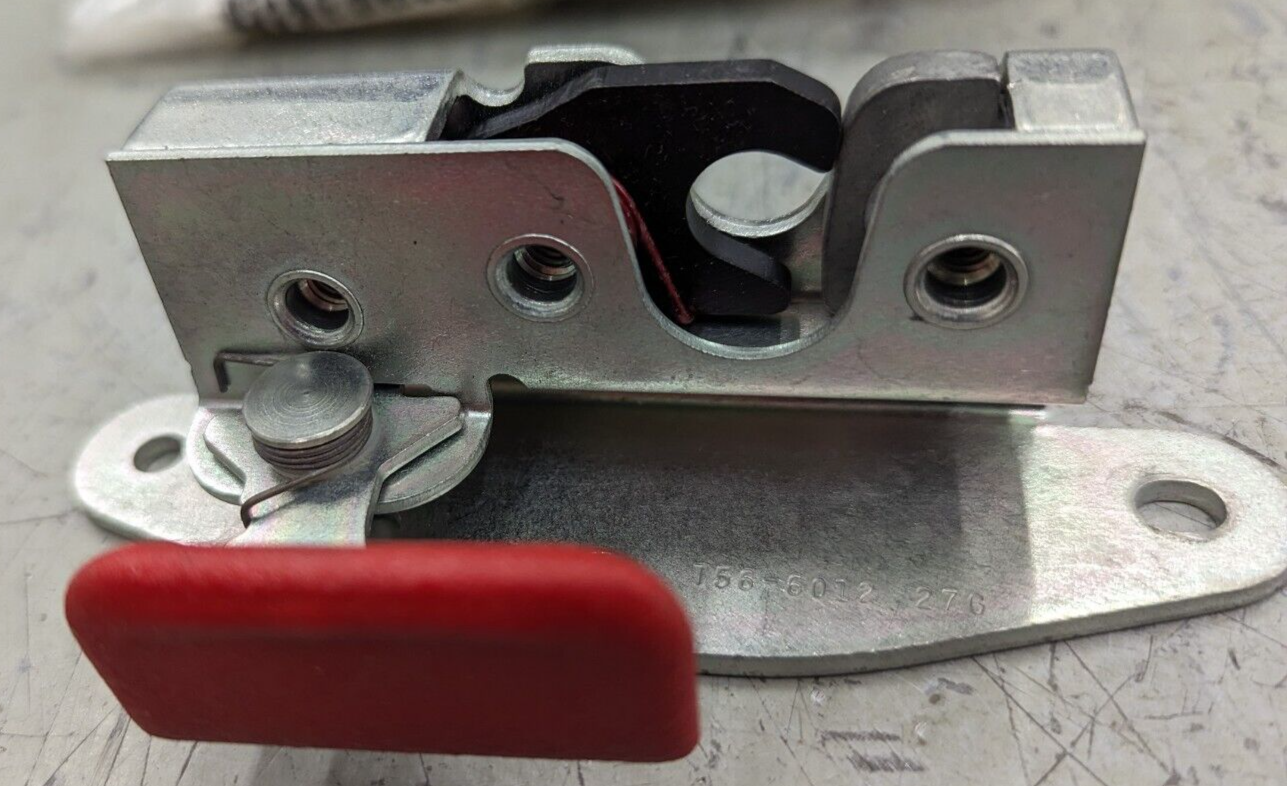 T56-6012 Kenworth T660 New Bunk Latch Release Sleeper Bunk With Handle ...