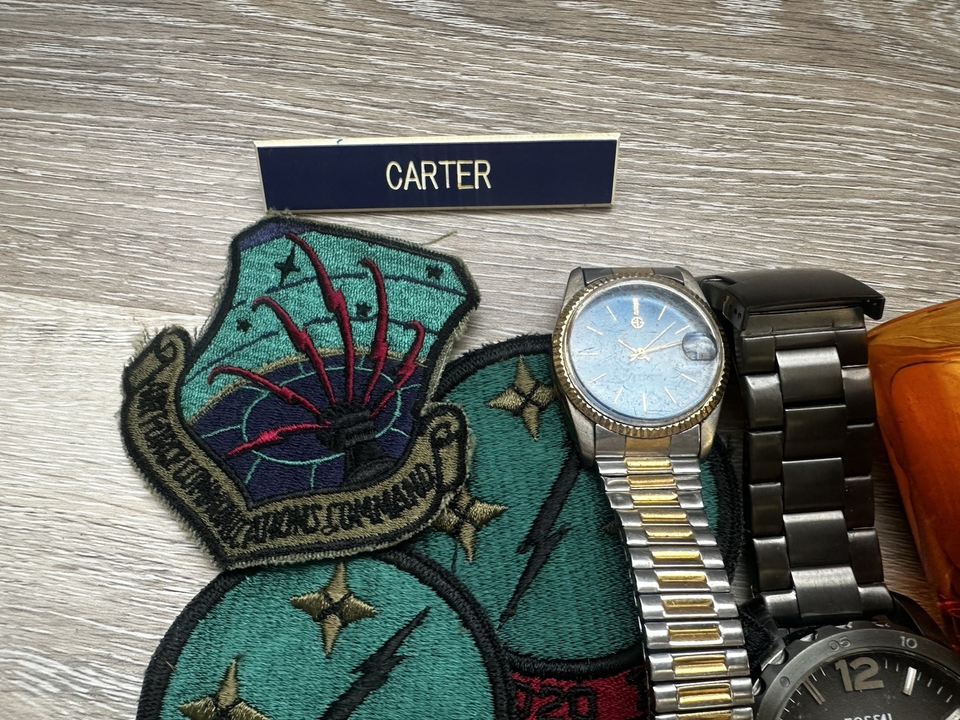 UNCLE CARTER’S JUNK DRAWER LOT EMBLEMS PATCHES PINS PATCHES WATCHES ...
