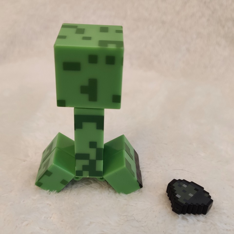 Minecraft Creeper Overworld Series 1 Figure with Accessory Jazwares 3 ...