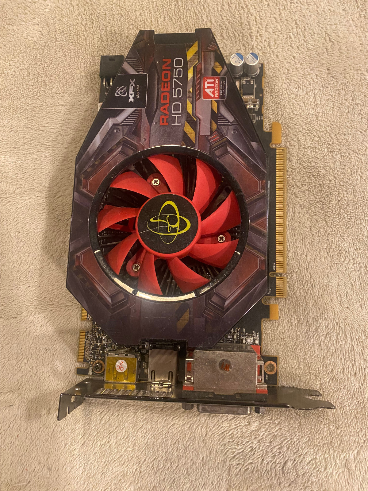 AMD ATI Radeon HD 5750 HD575X 1 GB, DDR 5 Graphics Card, HDMI Display ...
