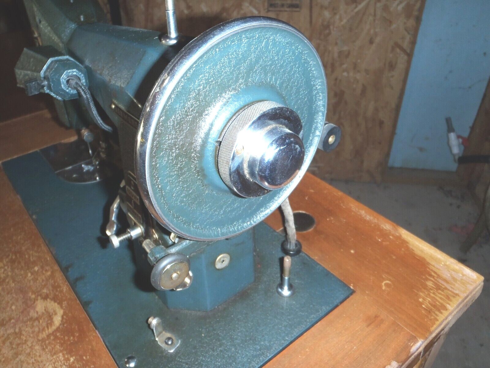 VINTAGE SEARS KENMORE ROTORY SEWING MACHINE 117.552 WITH WOOD CABINET ...