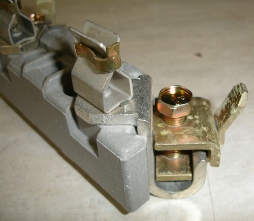 Obsolete Porcelain Superior 200 amp Meter Socket Repair Kit Block with ...