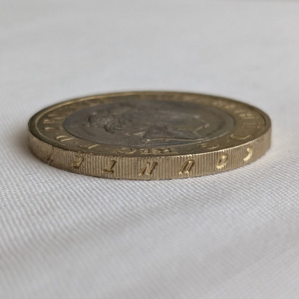 RARE Minting Error £2 The First World War British Coin 2016 in Fair ...