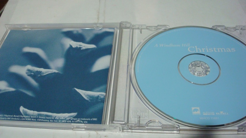 "A Windham Hill Christmas" by Various (CD, 2002 Windham Hill WHCD 11651 ...