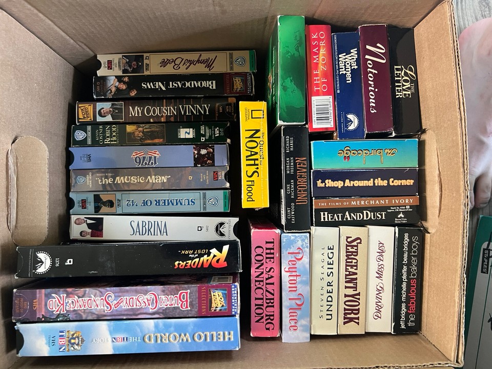VHS Tapes Lot 10 Random Assorted Bulk Lot Tapes Comedy Horror Classic ...
