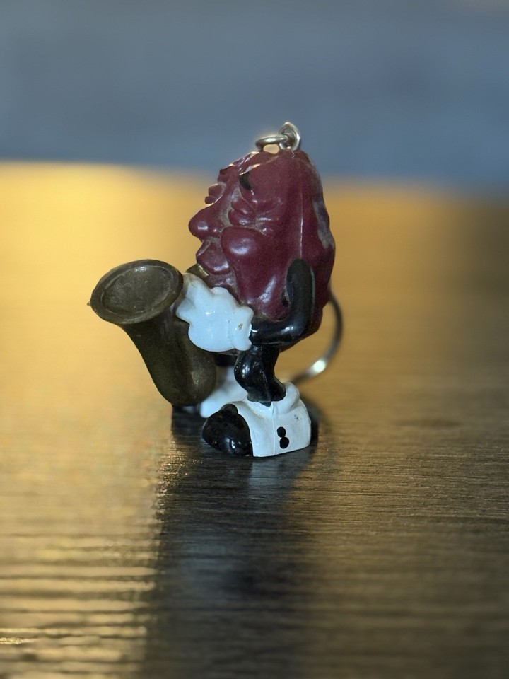 California Raisins Vintage Saxophone Key Chain | eBay