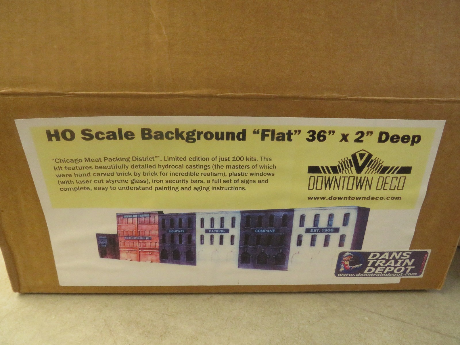 Downtown Deco HO Scale Background "Flat" 36" x 2" Deep Model Kit | eBay