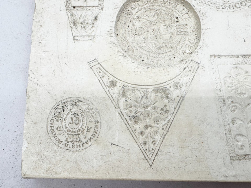 ANTIQUE PLASTER COIN MOLD MEDALLION TOKEN CASTING BLOCK BRAINTREE WAX ...