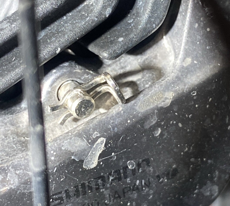 New Shimano Caliper Spring Clip Hydraulic Brake Bleed Nipple Universal ...