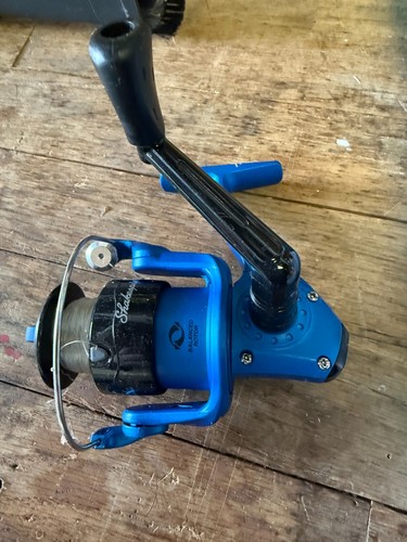 SHAKESPEARE AMPHIBIAN SPINING REEL BLUE 5.2:1 - w/accessory box | eBay