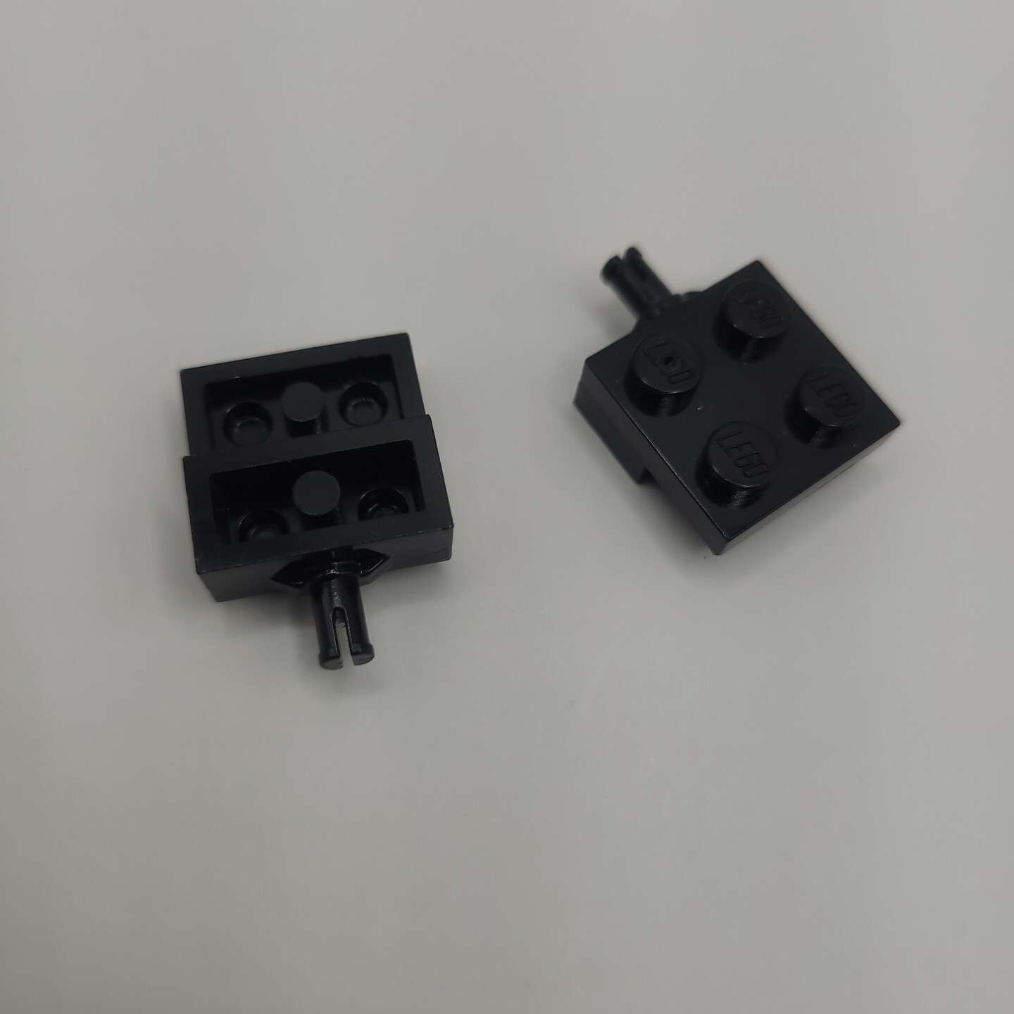 Lego Master Build 4488 Plate Modified 2 x 2 w/ Wheel Holder (2) | eBay