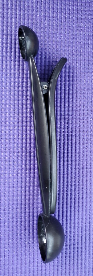 The Pampered Chef, Scoop Clip, Tablespoon, Teaspoon & Large Clip ...