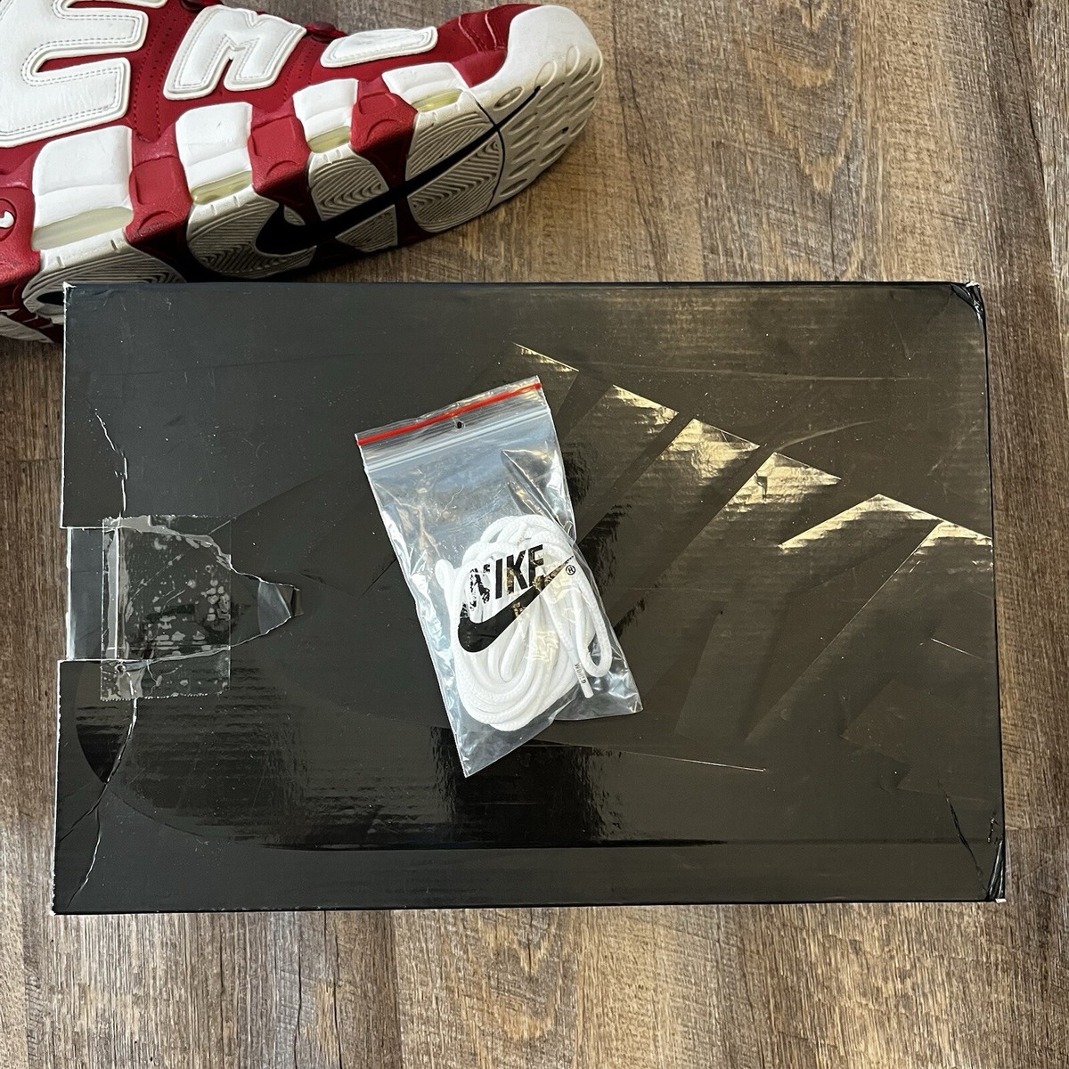 Nike Air More Uptempo x Supreme Red 2017 Size 11.5 Sneakers Nike Air More Uptempo x Supreme Red 2017 Size 11.5 Sneakers