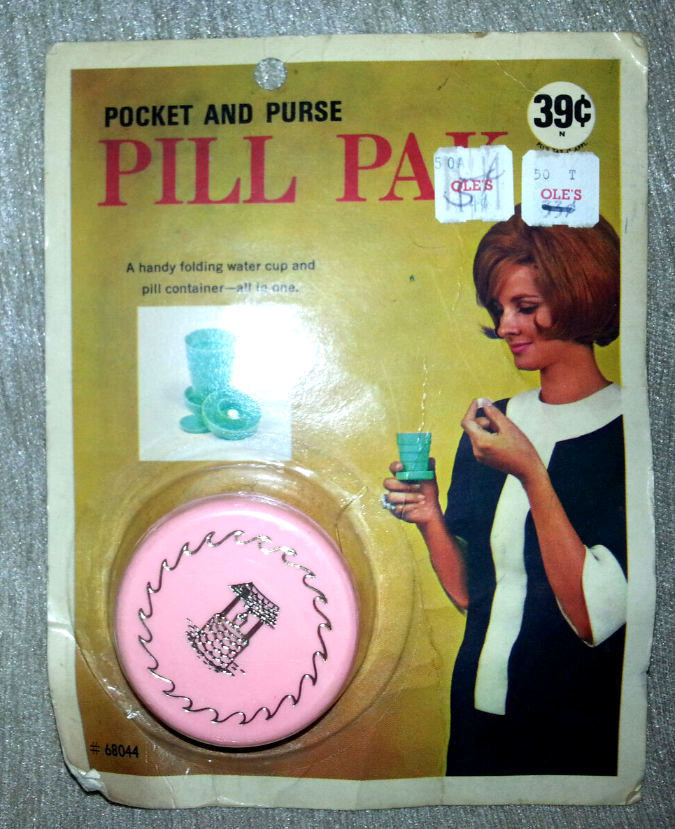 Pocket Purse PILL PAK CASE CONTAINER Vintage 1950s COLLAPSIBLE CUP ...
