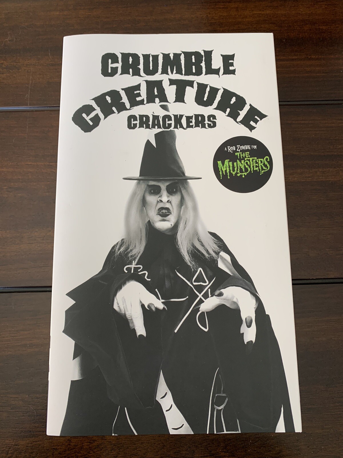 Rob Zombies The Munsters Zombo Crumble Creature Crackers Box Sdcc Neca ...