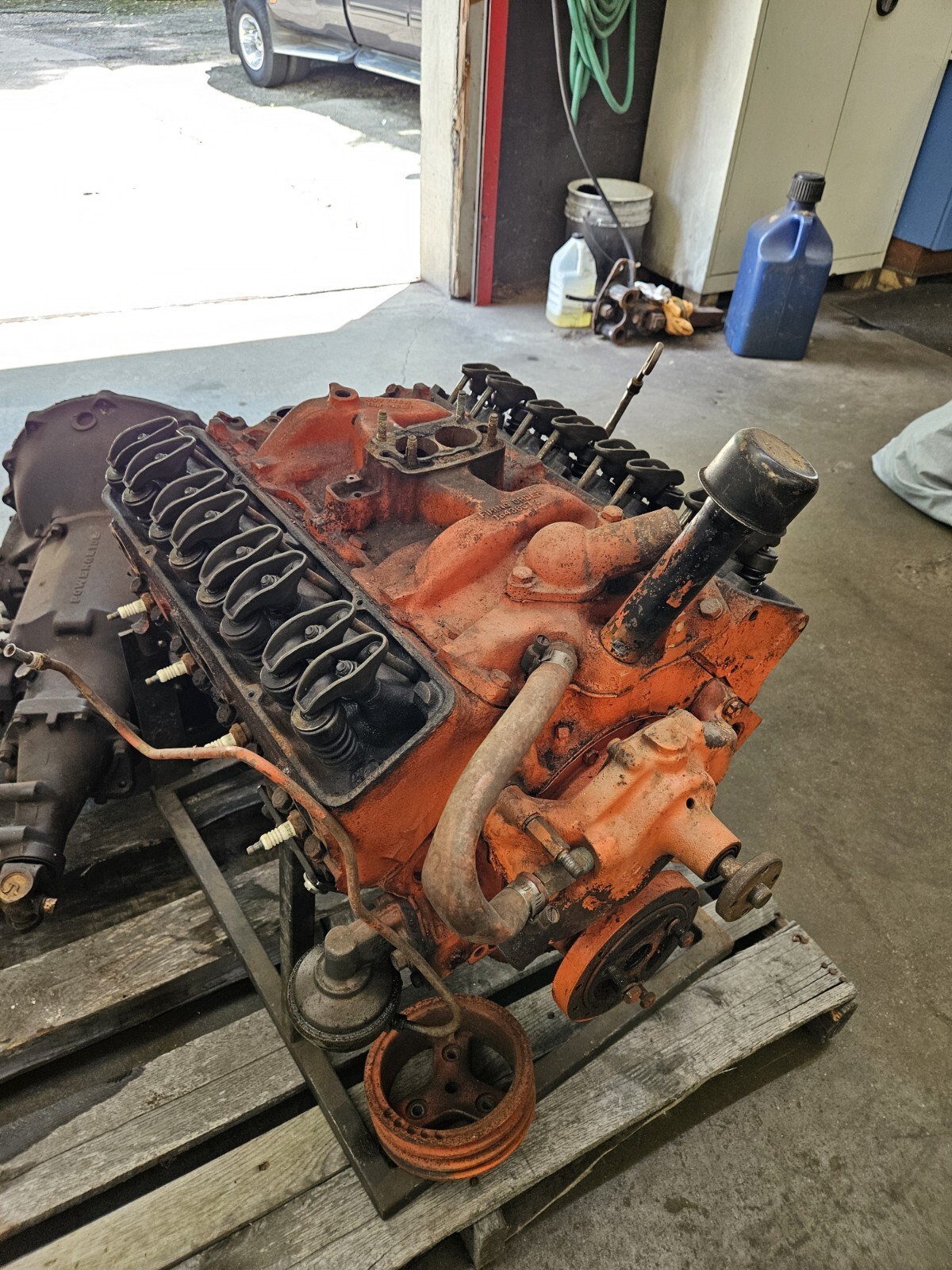 1967 Chevy 283 Engine, 3896944 Block E-17-7, 3884520 Head E-10-7 ...