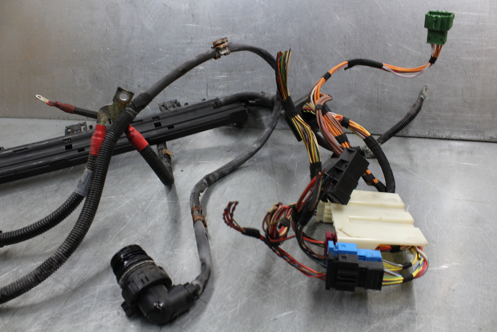 BMW Early 2007 E90 328 N51 N52 6-Cylinder Automatic Transmission Wiring ...