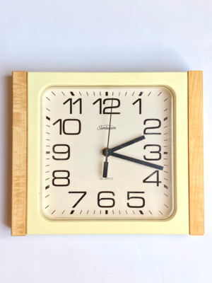 VINTAGE 90'S SUNBEAM QUARTZ WALL CLOCK | eBay