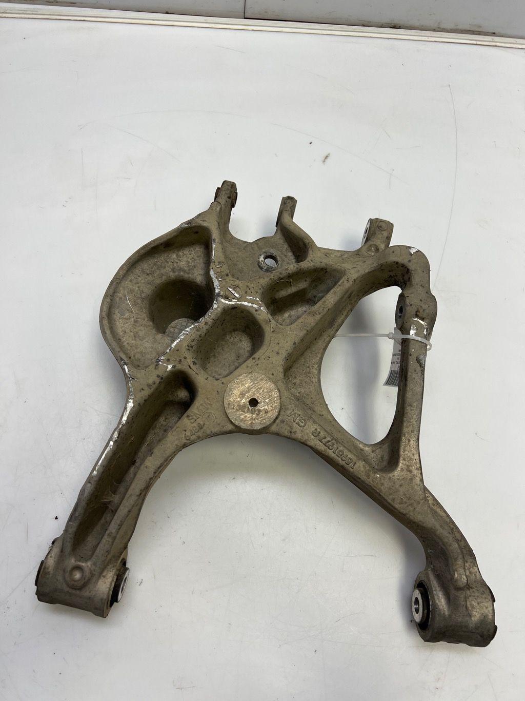 09 - 16 GMC Acadia Rear A Arm Control Arm RH Passenger Side OEM ...