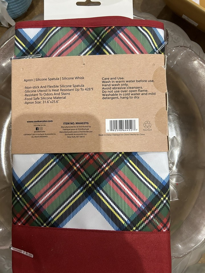 CWC Cook With Color Happy Holidays 3pc Baking Set Plaid Apron Spatula ...