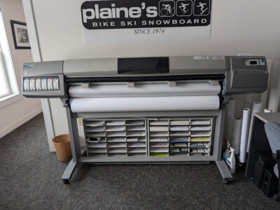 Hewlett Packard DesignJet 5000ps 60" UV Large Format Printer with Media ...