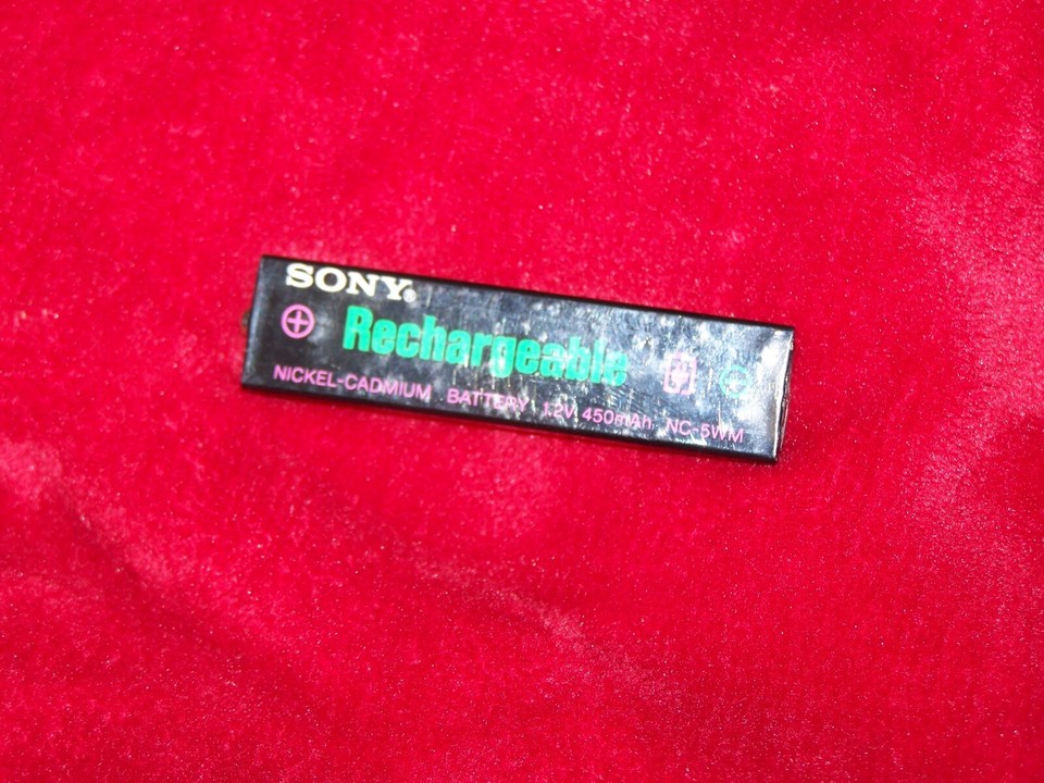 Sony Nickel-Calmium Gumstick recharge battery sony walkman 1.2V 450mAh ...