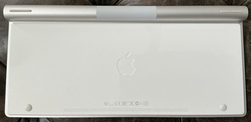 Apple A1314 Wireless Keyboard - White | eBay